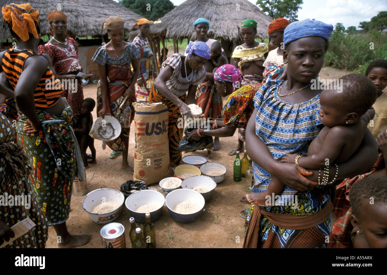 Painet ik0201 benin woman children crs food distribution mother baby ...