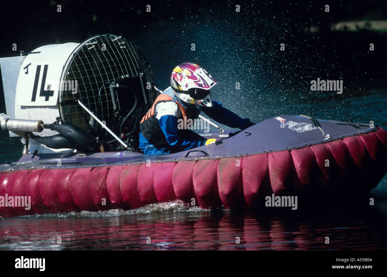 Hovercraft racing hi-res stock photography and images - Alamy