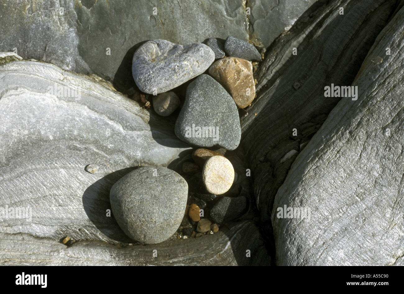 BEACH PEBBLES AVAILABLE TO GRIND A HOLLOW IN BEDROCK SCHIST KINTYRE ...