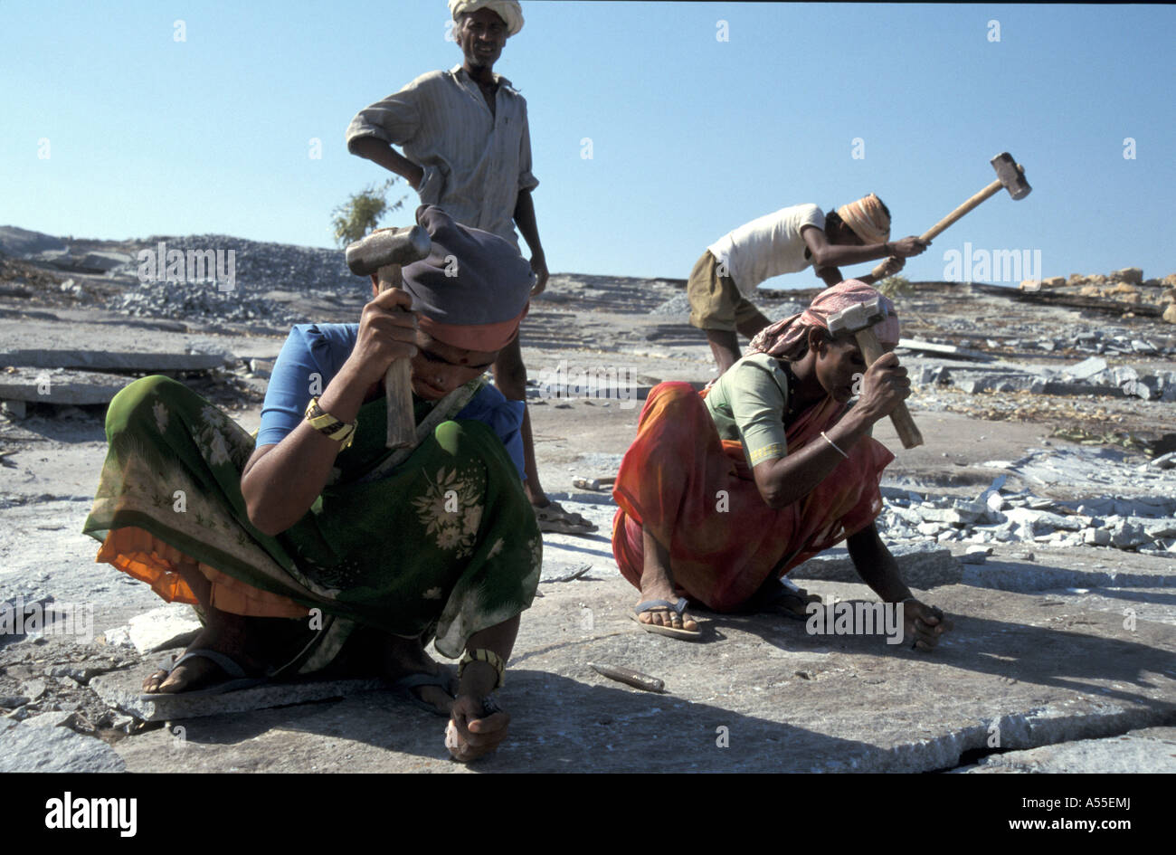 Quarry workers hi-res stock photography and images - Alamy