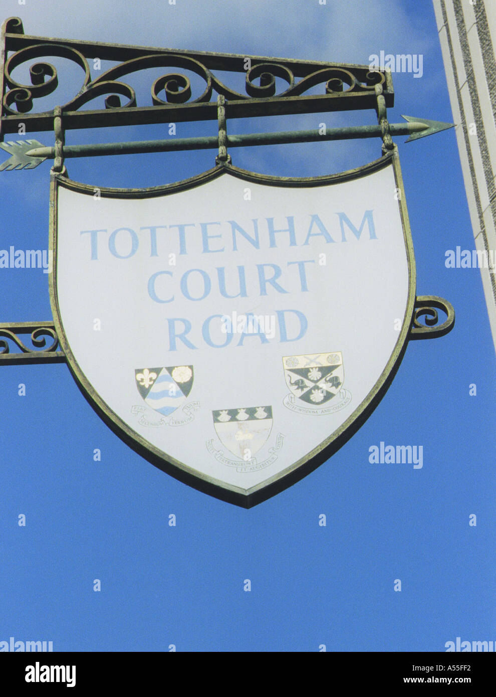 Tottenham court road street hi-res stock photography and images - Alamy