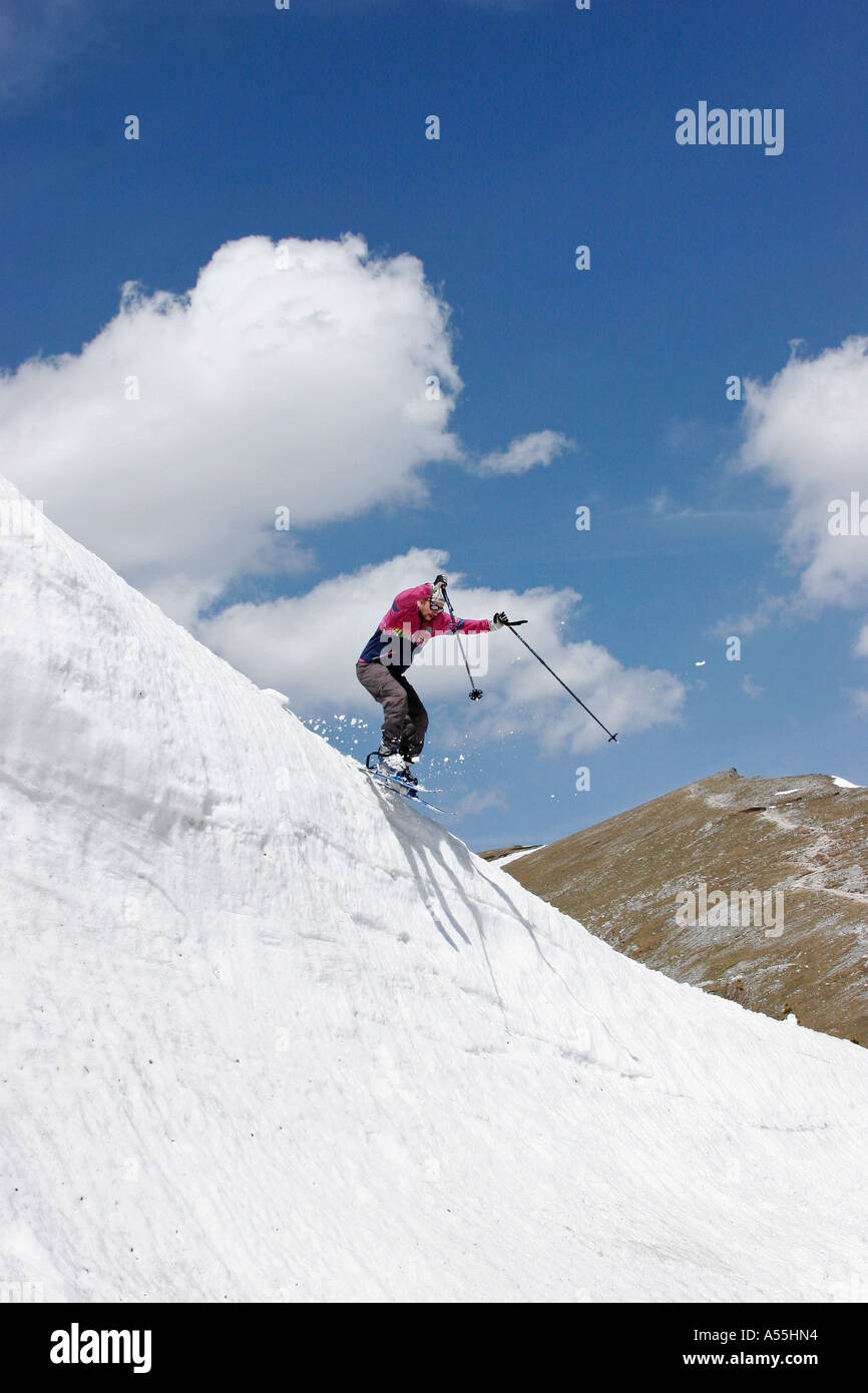 Lower cornice hi-res stock photography and images - Alamy
