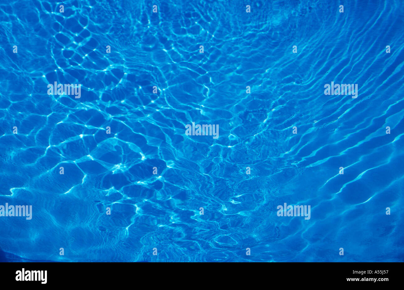 Water and sunlight reflecting in a pool Stock Photo - Alamy