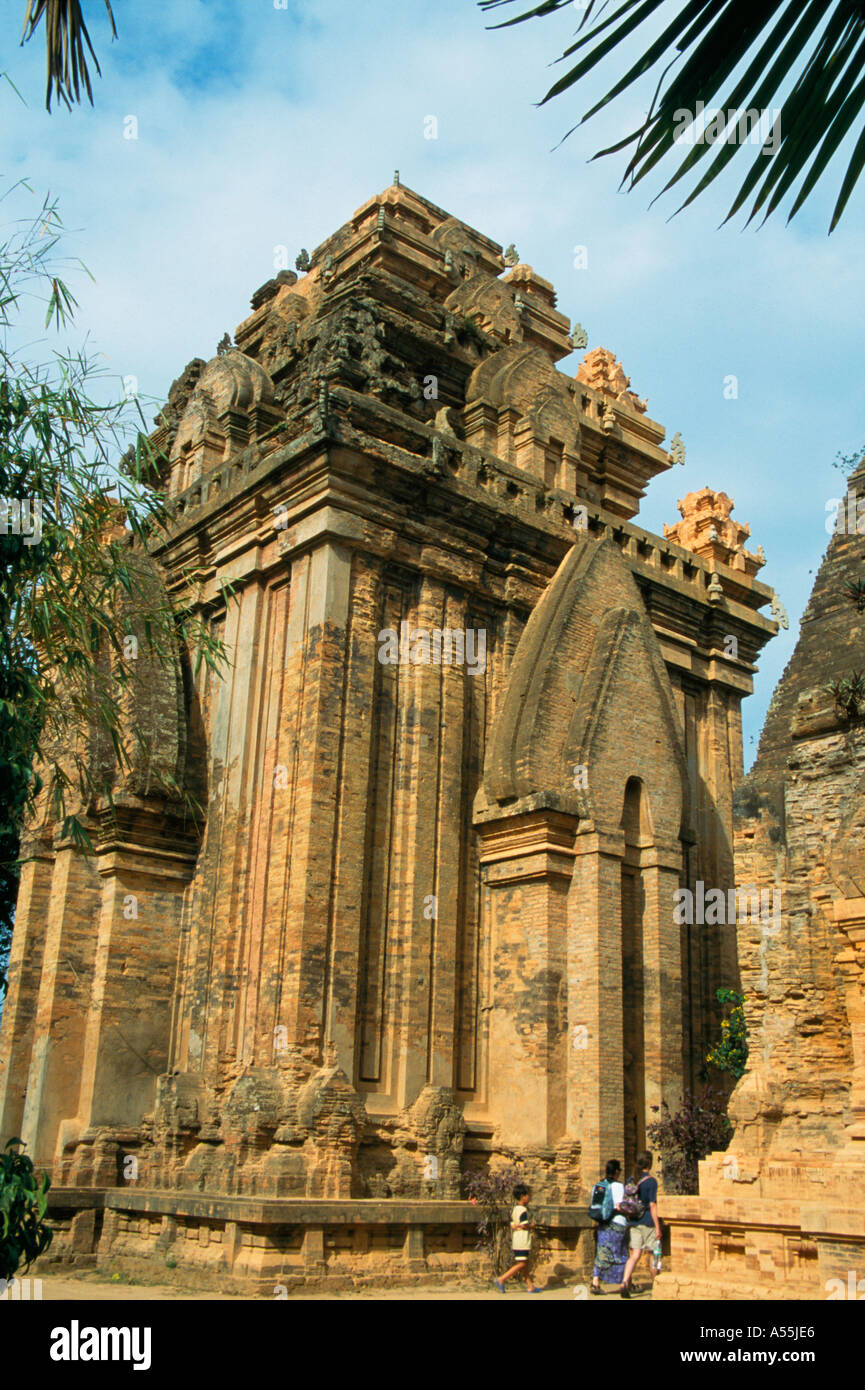 Po nagar lady city cham hi-res stock photography and images - Alamy