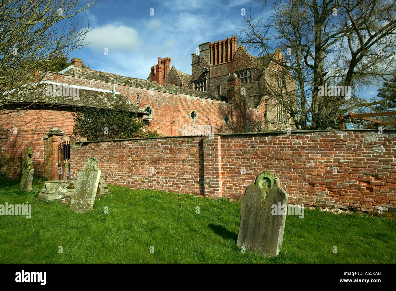 Kinnersley hi-res stock photography and images - Alamy