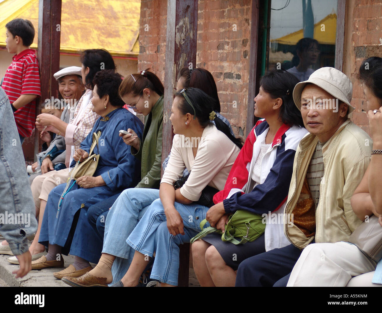 Mongolian minority hi-res stock photography and images - Alamy