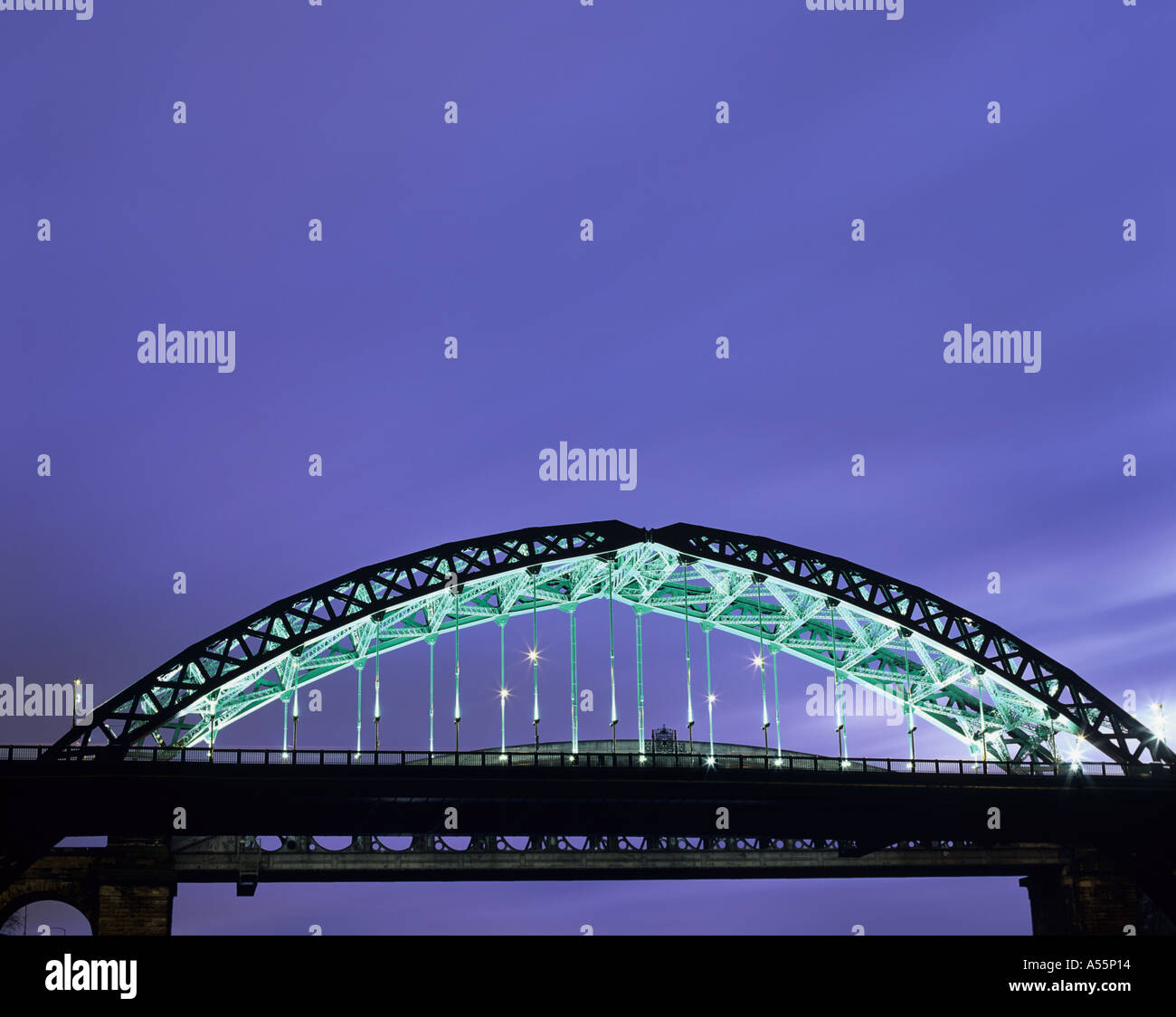 The Wearmouth Bridge crossing the River Wear in Sunderland, Tyne and ...