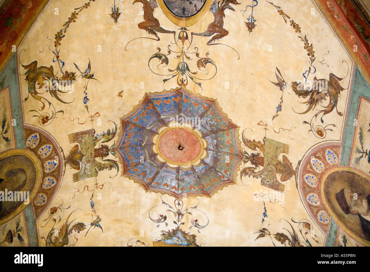 Italian painted ceiling hi-res stock photography and images - Alamy