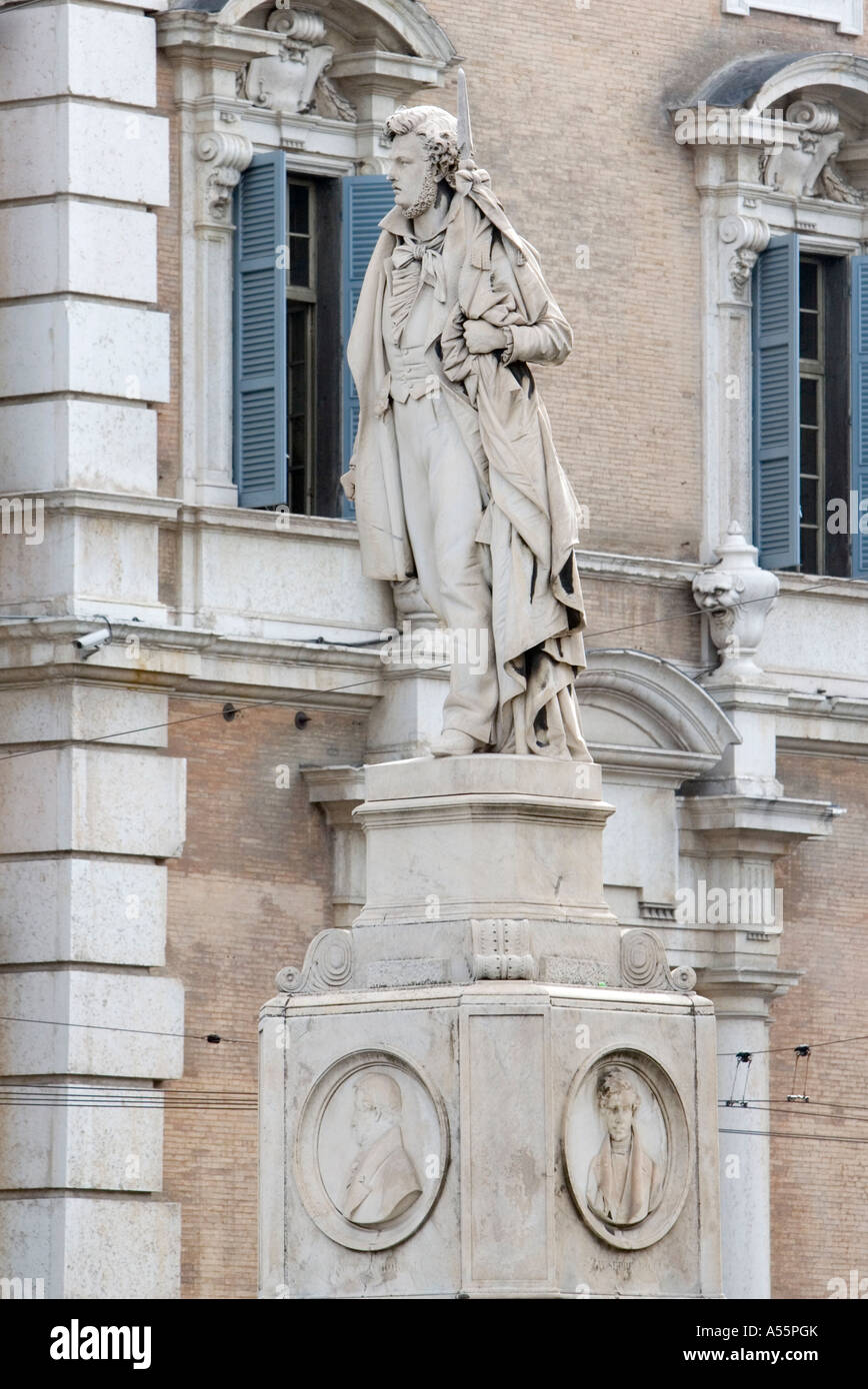 Statues Modena Emilia Romagna Italy Stock Photo - Alamy