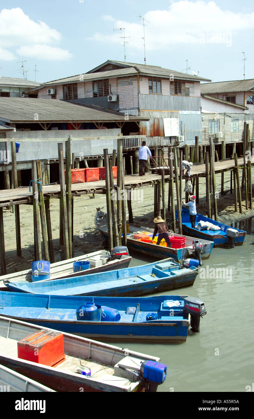 Fishing village of kukup hi-res stock photography and images - Alamy