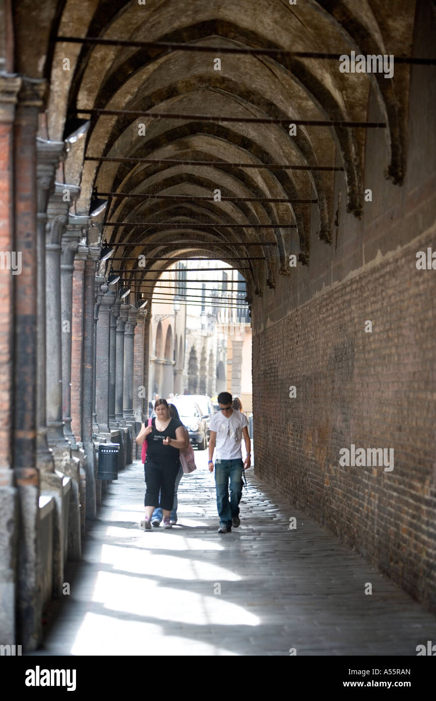 Arcaded walk hi-res stock photography and images - Alamy