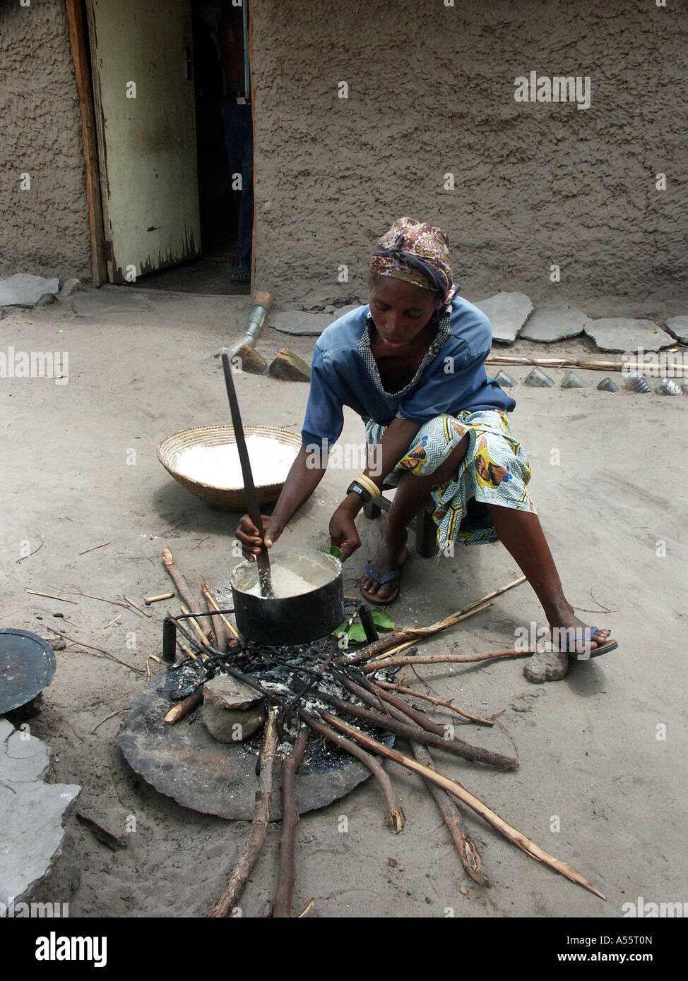Zambia cooking hi-res stock photography and images - Alamy