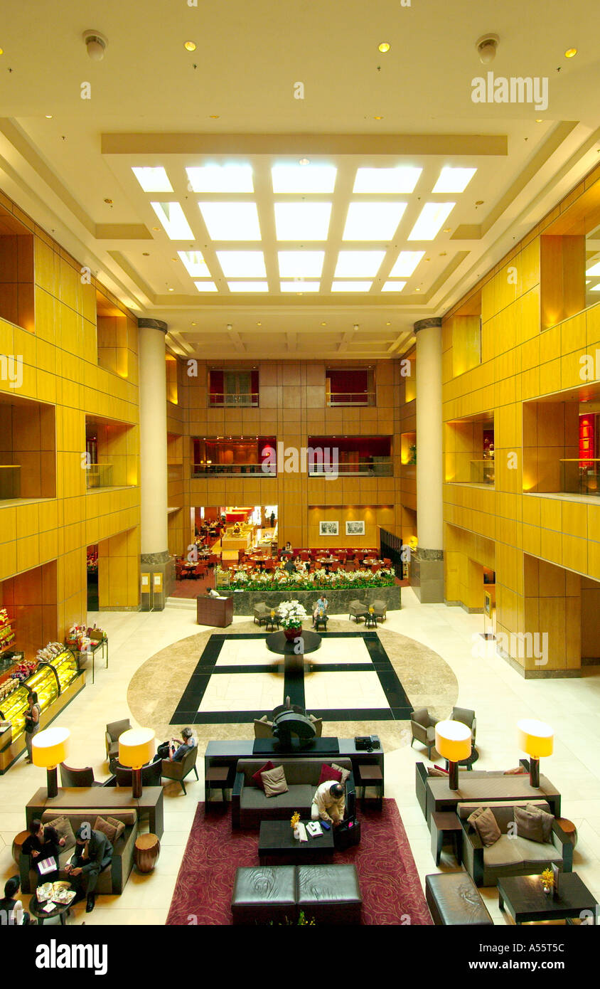 Marriott Hotel interior lobby in Singapore Stock Photo - Alamy
