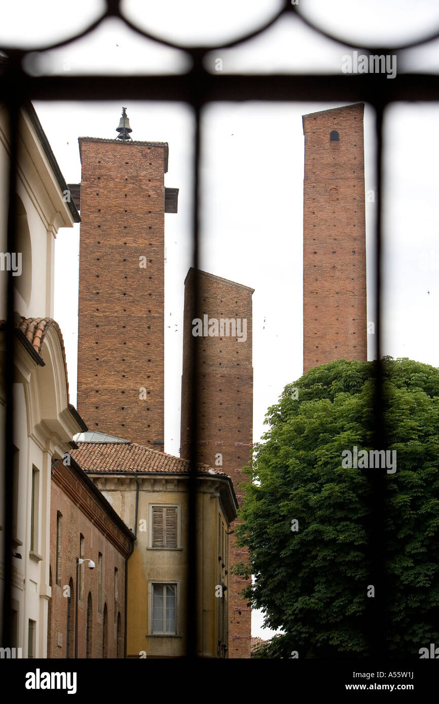 Medieval towers Piazza da Vinci Lombardy Italy Stock Photo - Alamy