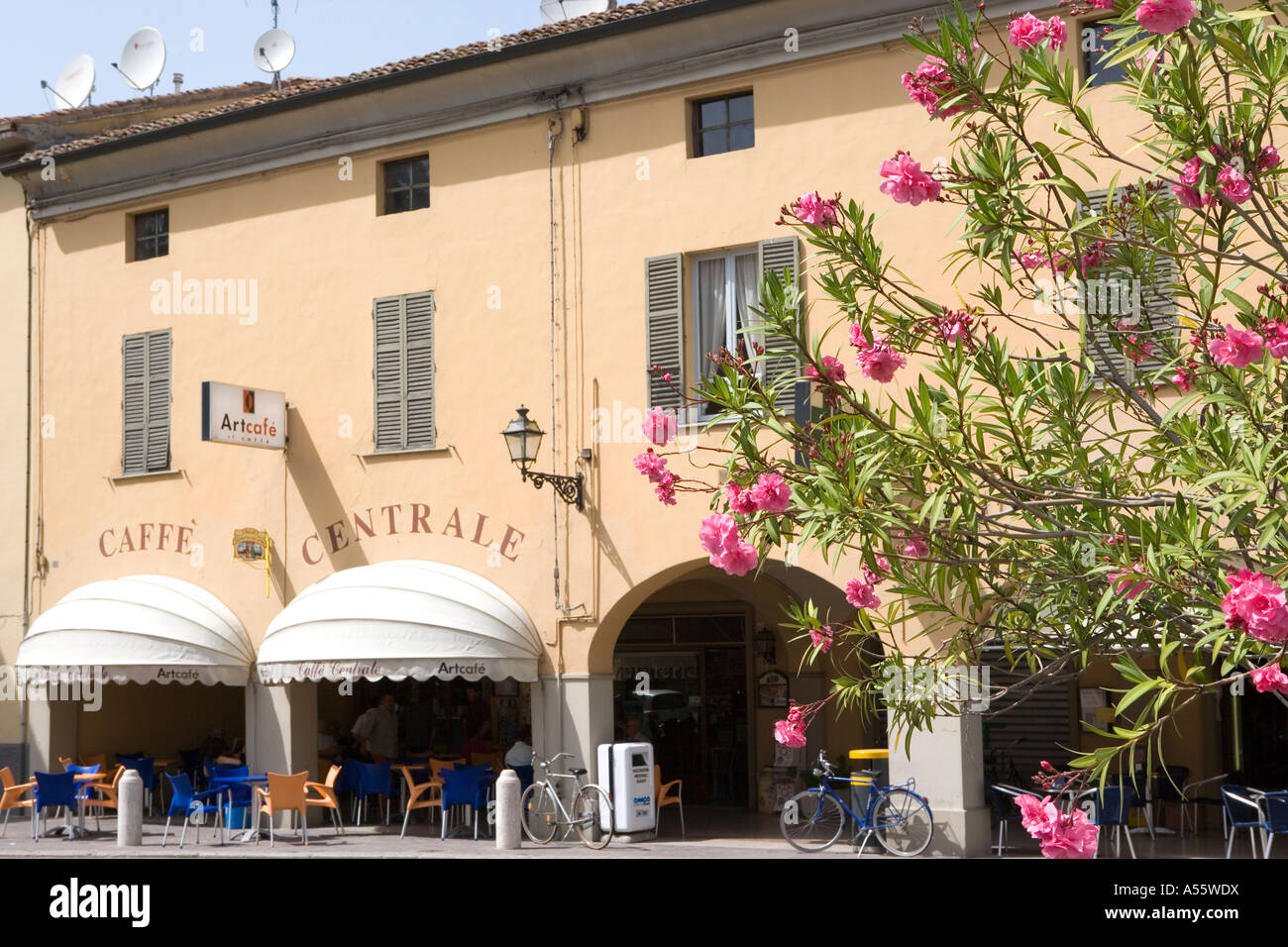 Parma italy cafe hi-res stock photography and images - Alamy