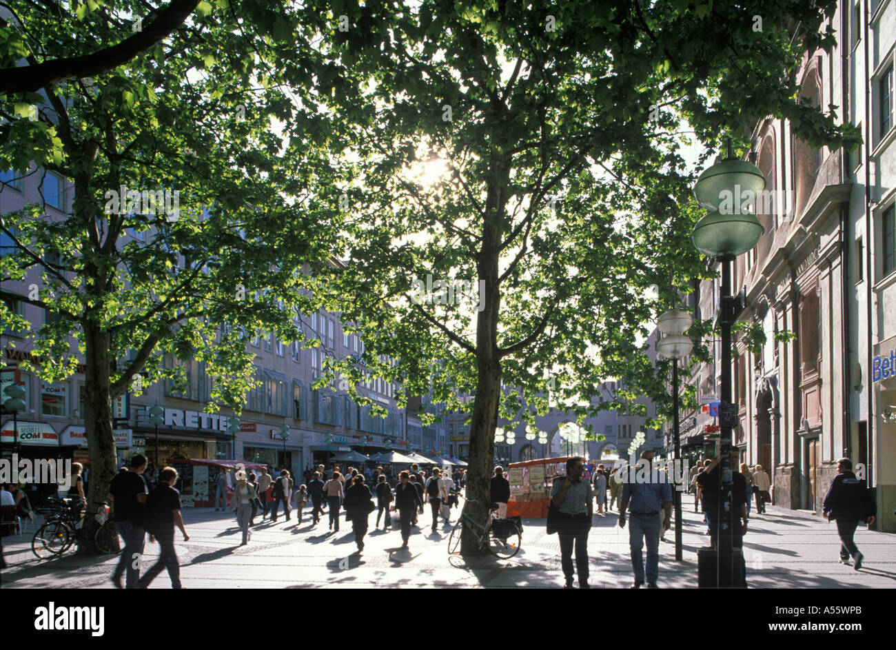 Neuhauser strasse munich hi-res stock photography and images - Alamy