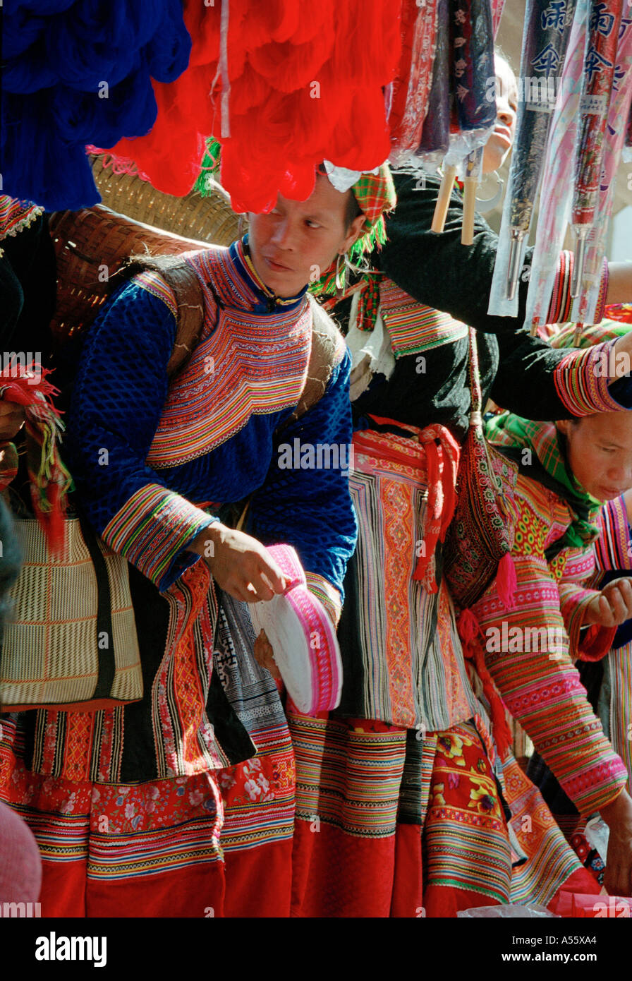 Hmong village shopping center hi-res stock photography and images - Alamy