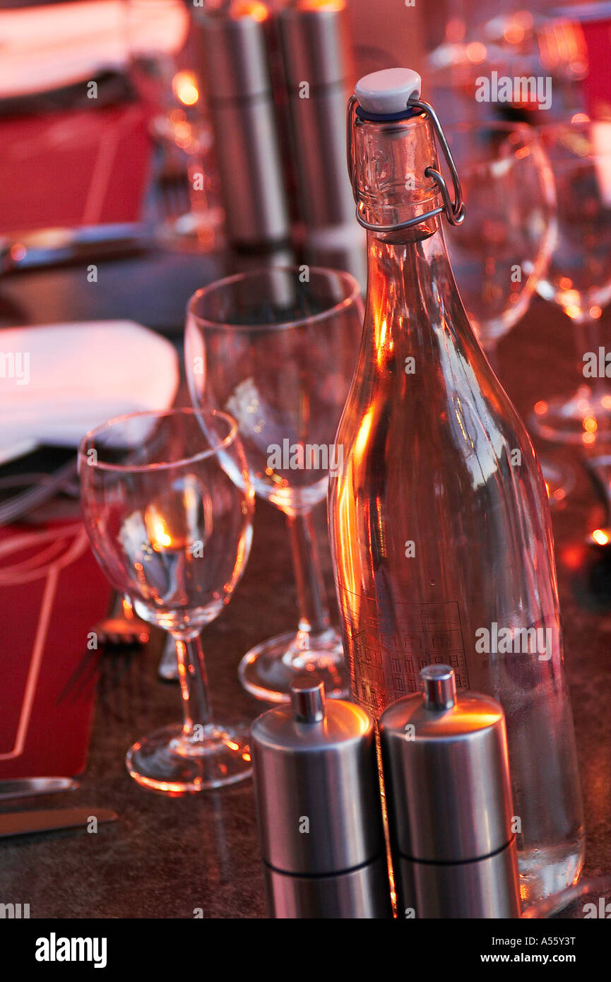 Table setting at sunset Stock Photo - Alamy