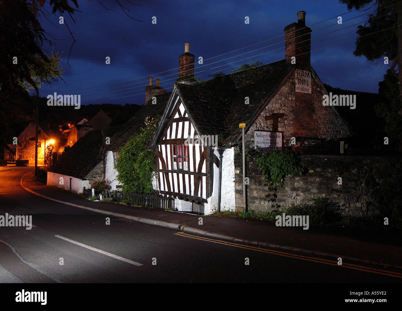 The ancient ram inn hi-res stock photography and images - Alamy