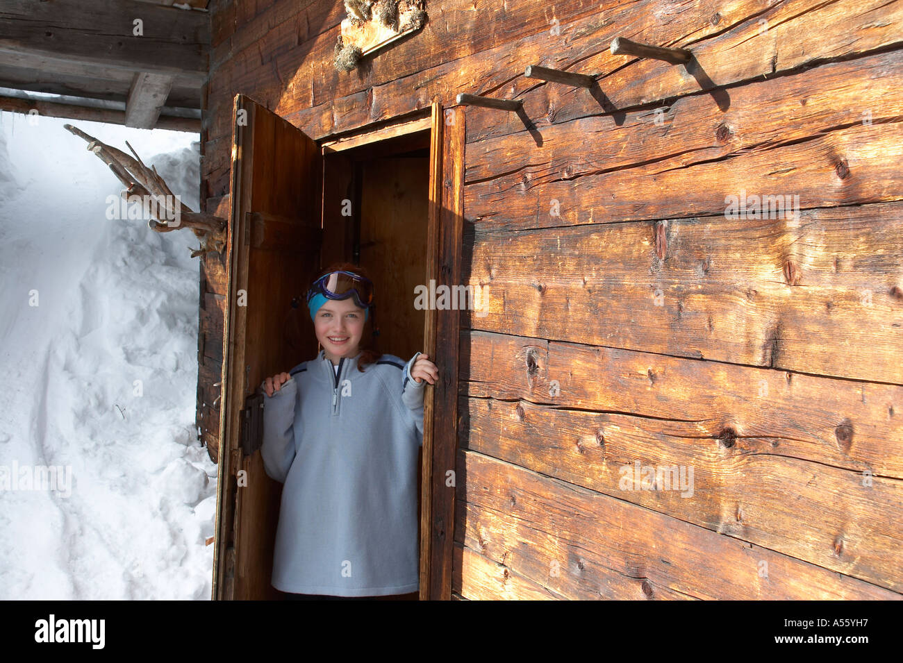 Girls cottages hi-res stock photography and images - Alamy