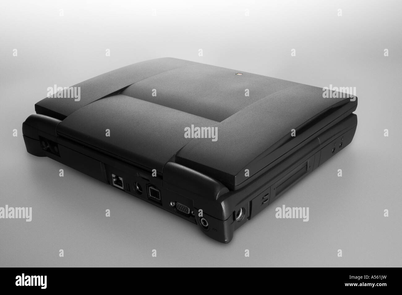 Apple laptop closed hi-res stock photography and images - Alamy
