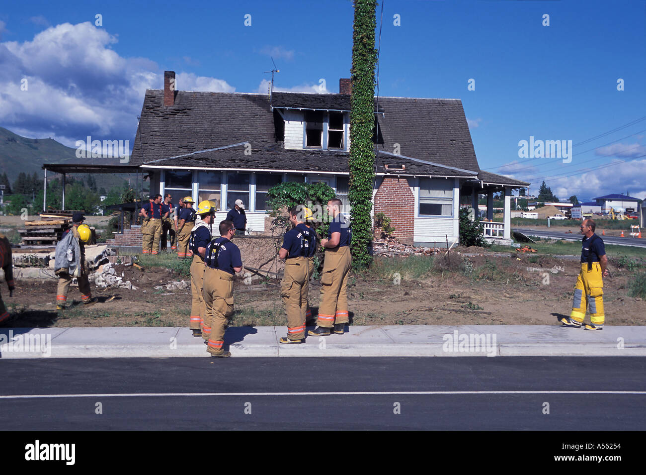 House being used for fire training Stock Photo - Alamy