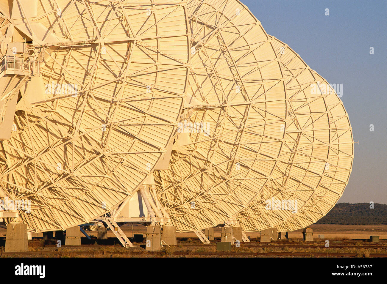 Arrays hi-res stock photography and images - Alamy