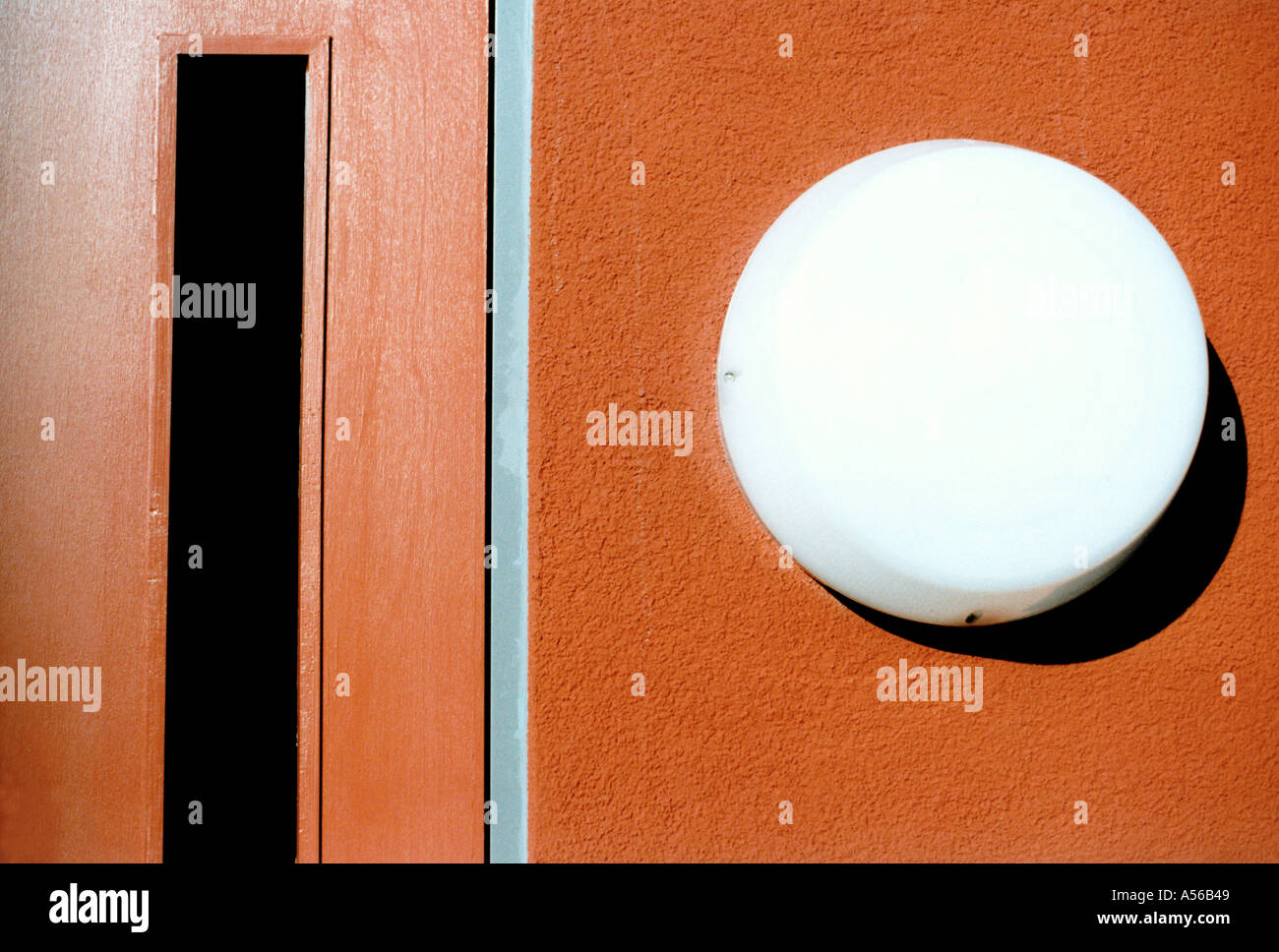 Wall with white light London England UK Stock Photo - Alamy
