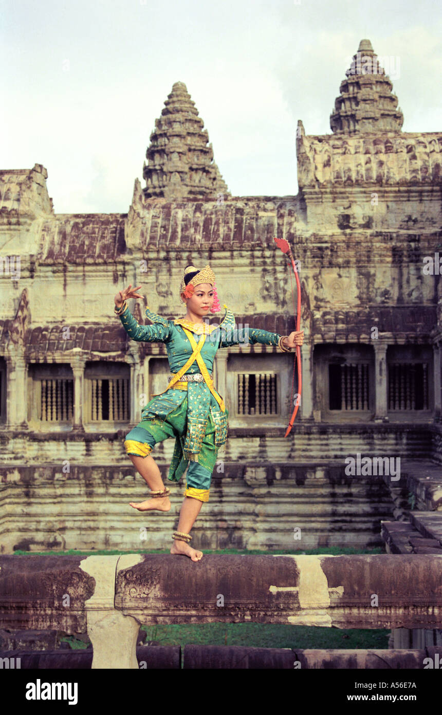 Cambodia Angkor Wat Traditional Dance Performance Stock Photo - Alamy