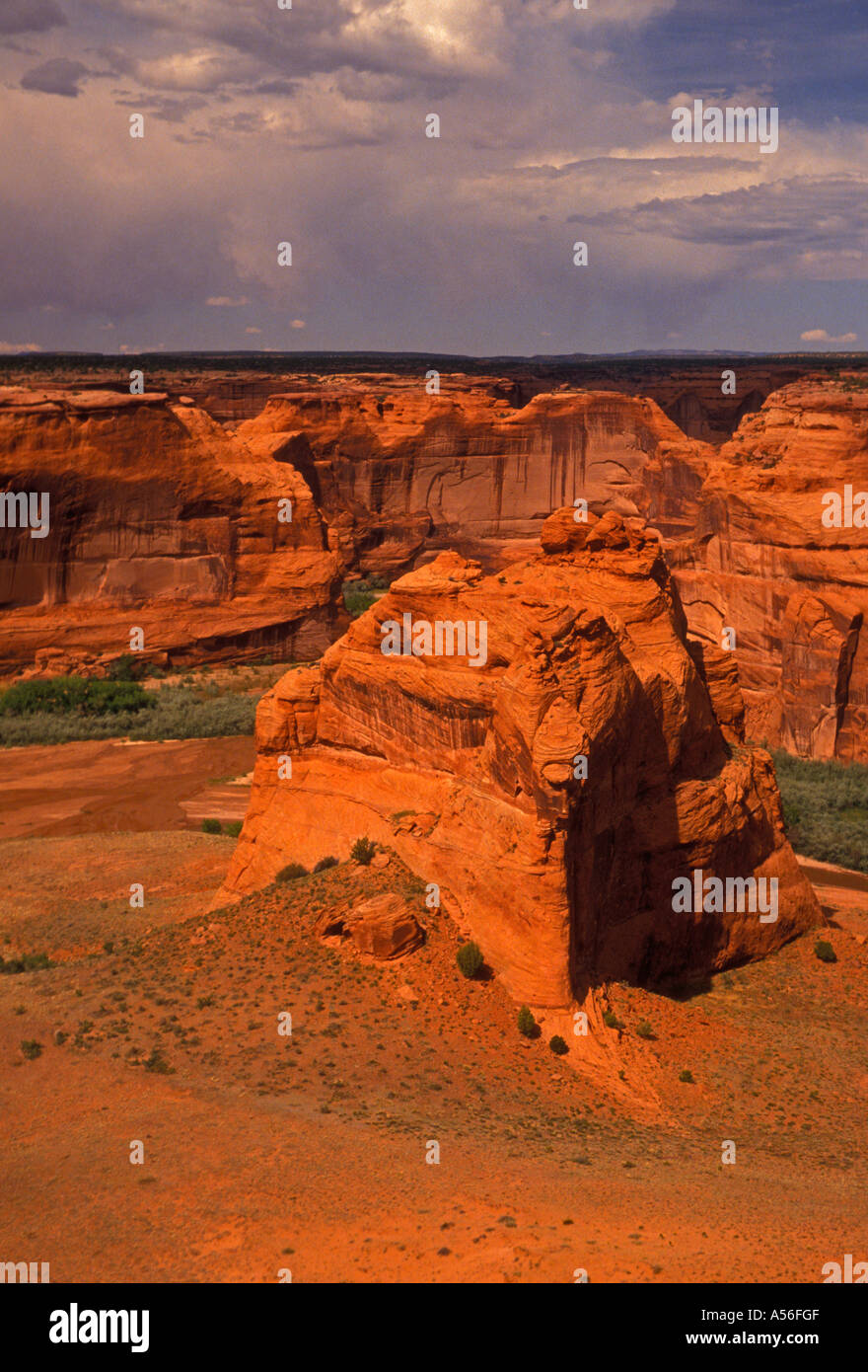 view from Junction Overlook, Canyon de Chelly, Canyon de Chelly ...