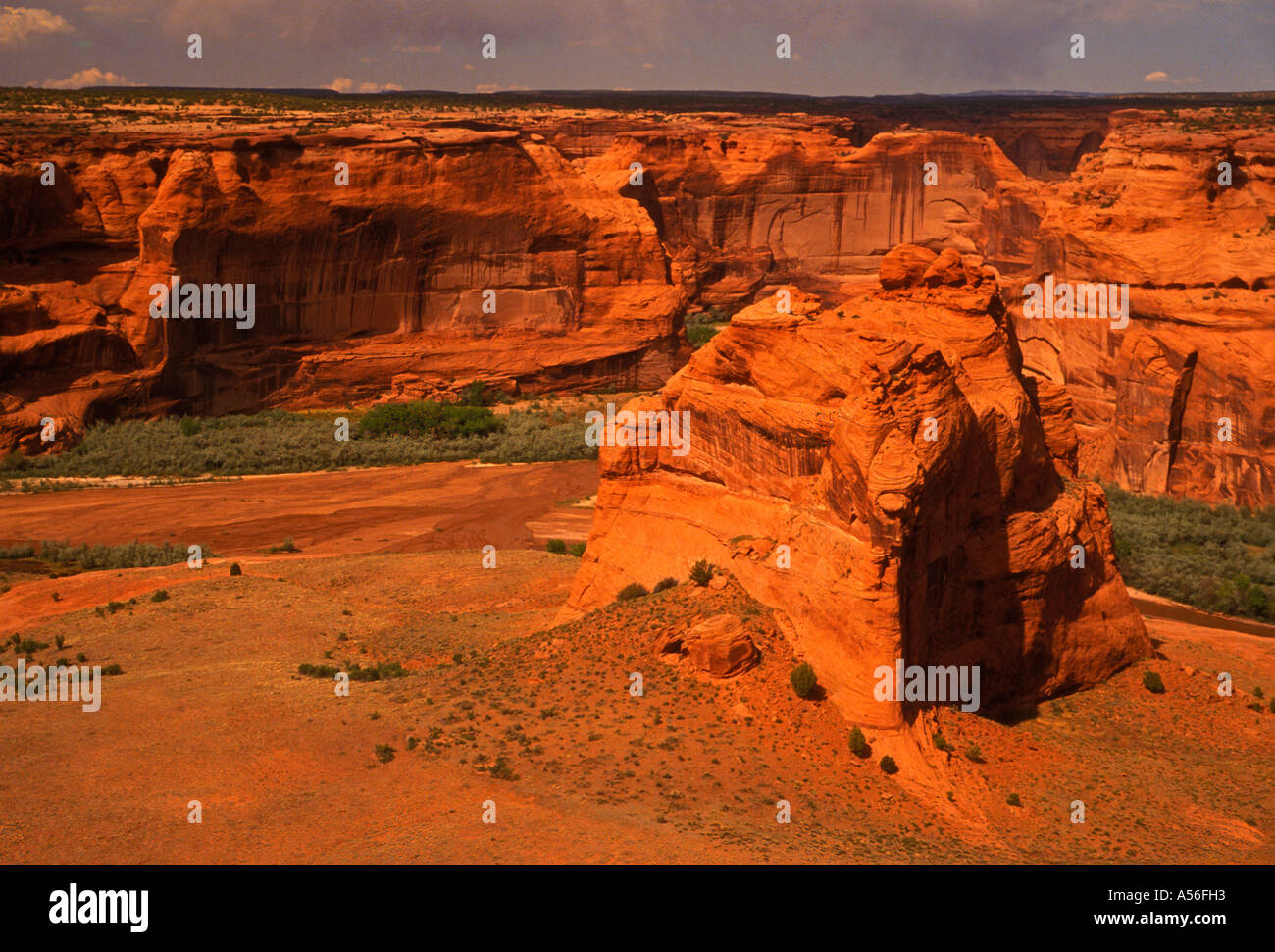 view from Junction Overlook, Canyon de Chelly, Canyon de Chelly ...