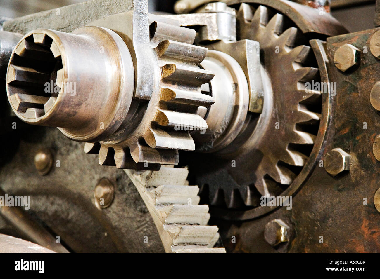 Cog colours hi-res stock photography and images - Alamy