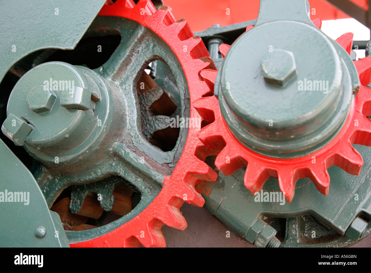 Green gears details hi-res stock photography and images - Alamy