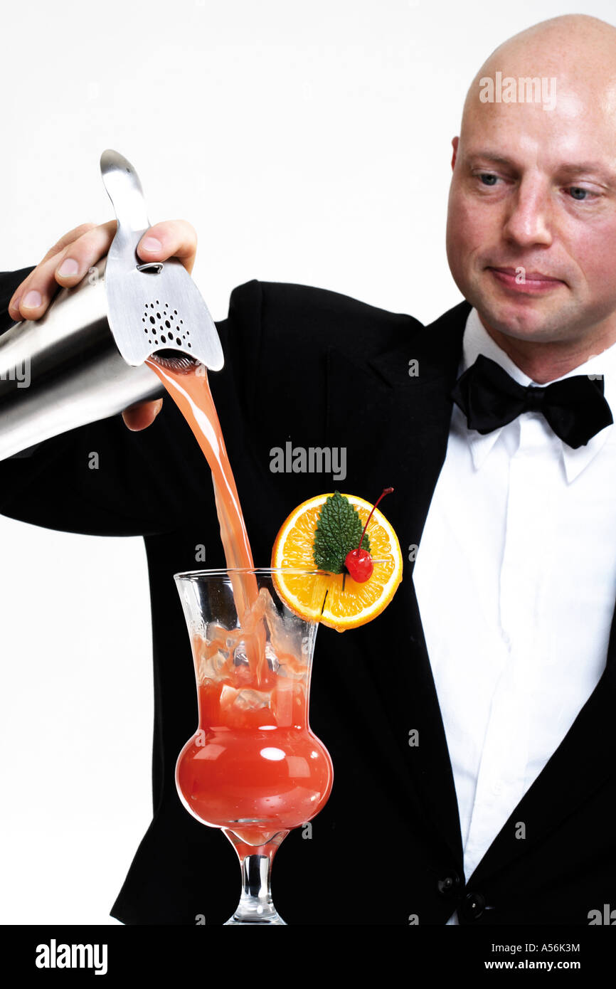 Professional bartender preparing alcoholic hi-res stock photography and ...