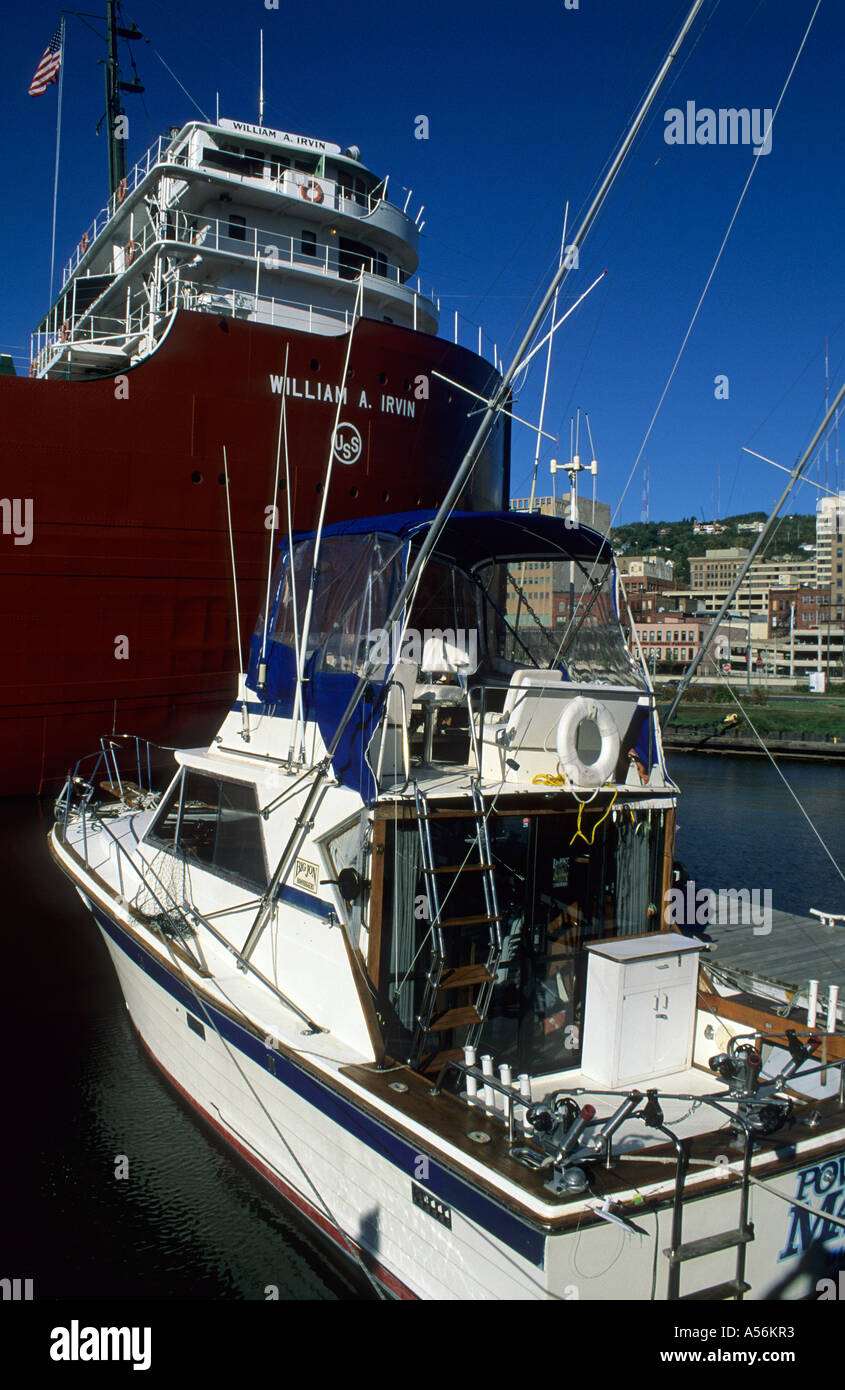 Ships and boats in Duluth harbor, Lake Superior, Minnesota, USA Stock ...