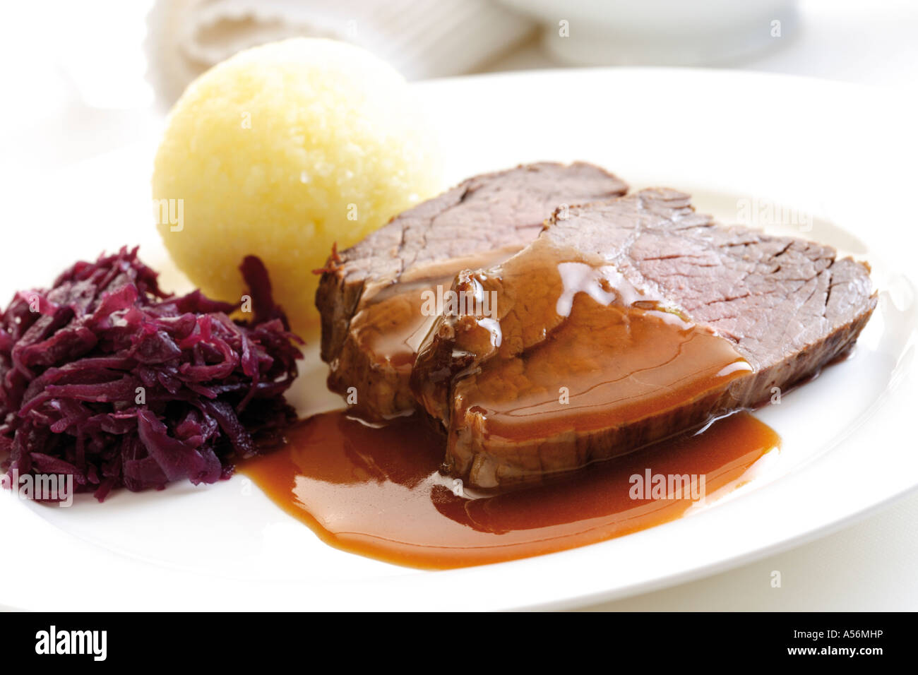 Roast beef plate fried food dish hi-res stock photography and images ...