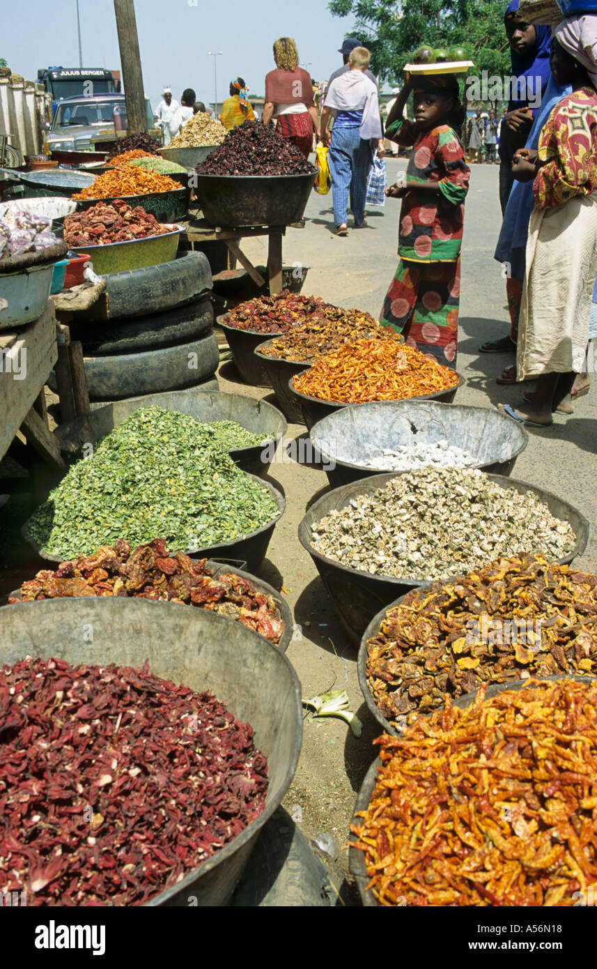 Nigerian market hi-res stock photography and images - Alamy