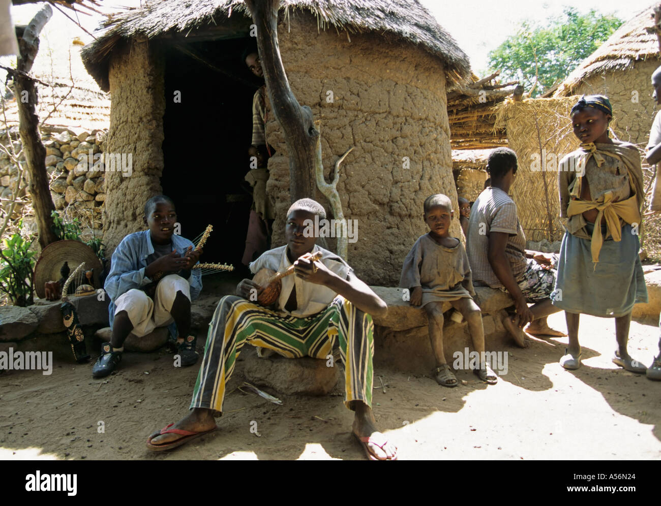 Kirdi people hi-res stock photography and images - Alamy