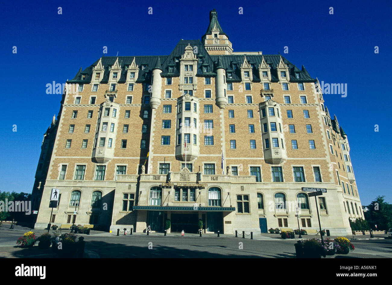 Bessborough hotel saskatoon hi-res stock photography and images - Alamy
