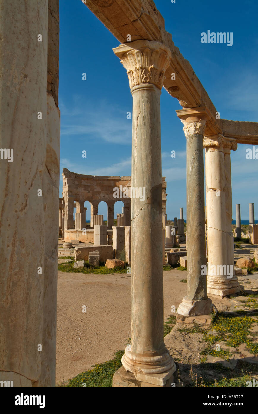 Libyan roman ruins hi-res stock photography and images - Alamy
