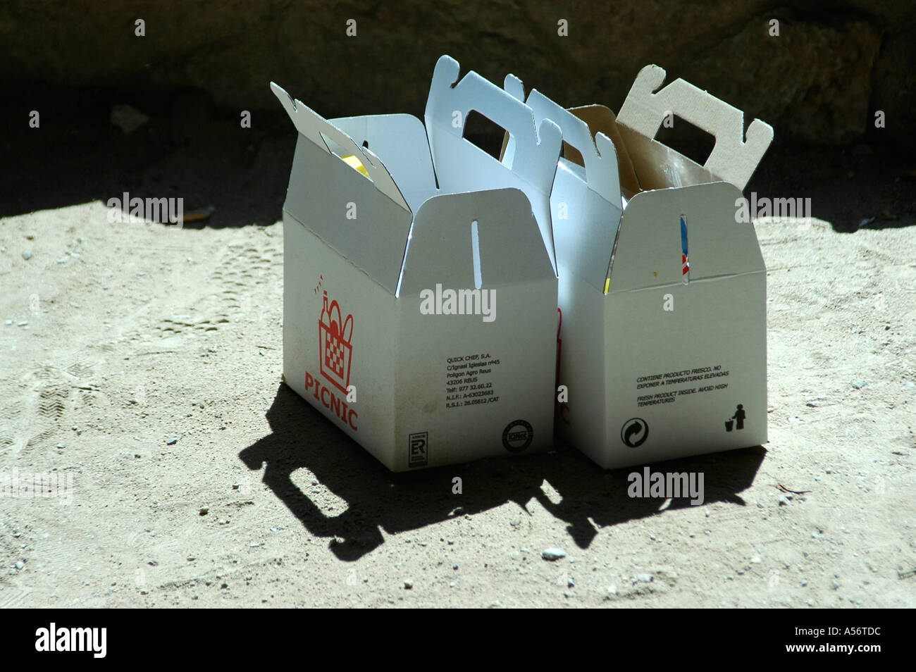 Cardboard box for picnic Stock Photo - Alamy