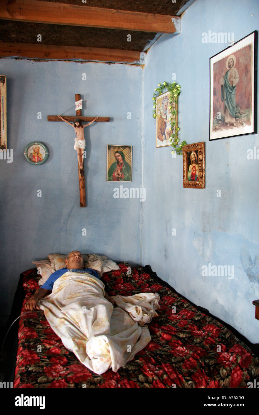 Dying man hi-res stock photography and images - Alamy