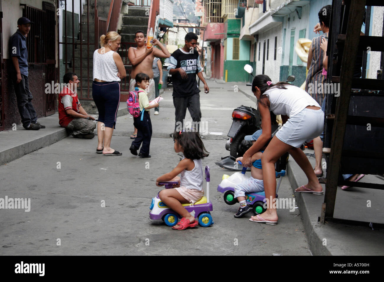South america poverty kids hi-res stock photography and images - Alamy