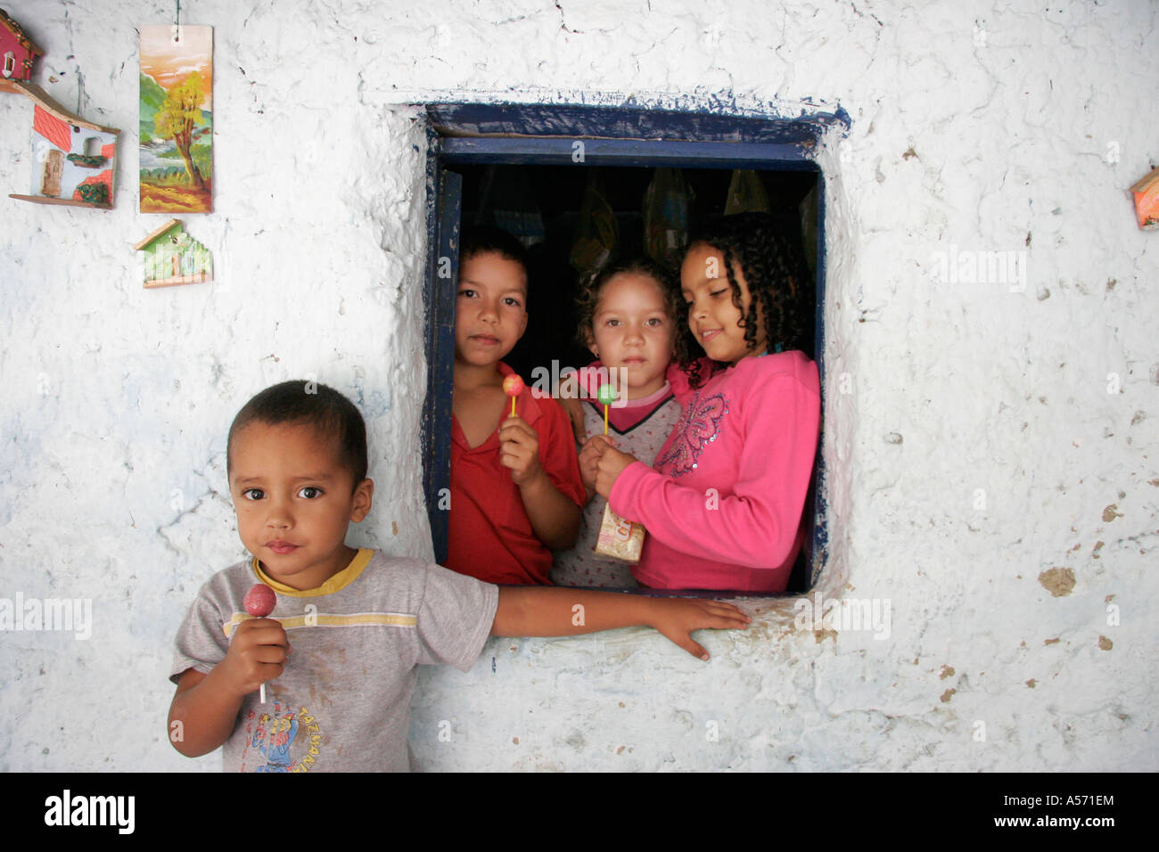 Painet ja1299 venezuela girl boy in window children kids buenavista ... Painet ja1299 venezuela girl boy in window children kids buenavista ...
