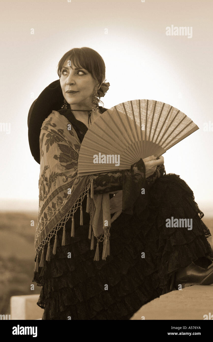 Mexican flamenco dancer hi-res stock photography and images - Alamy