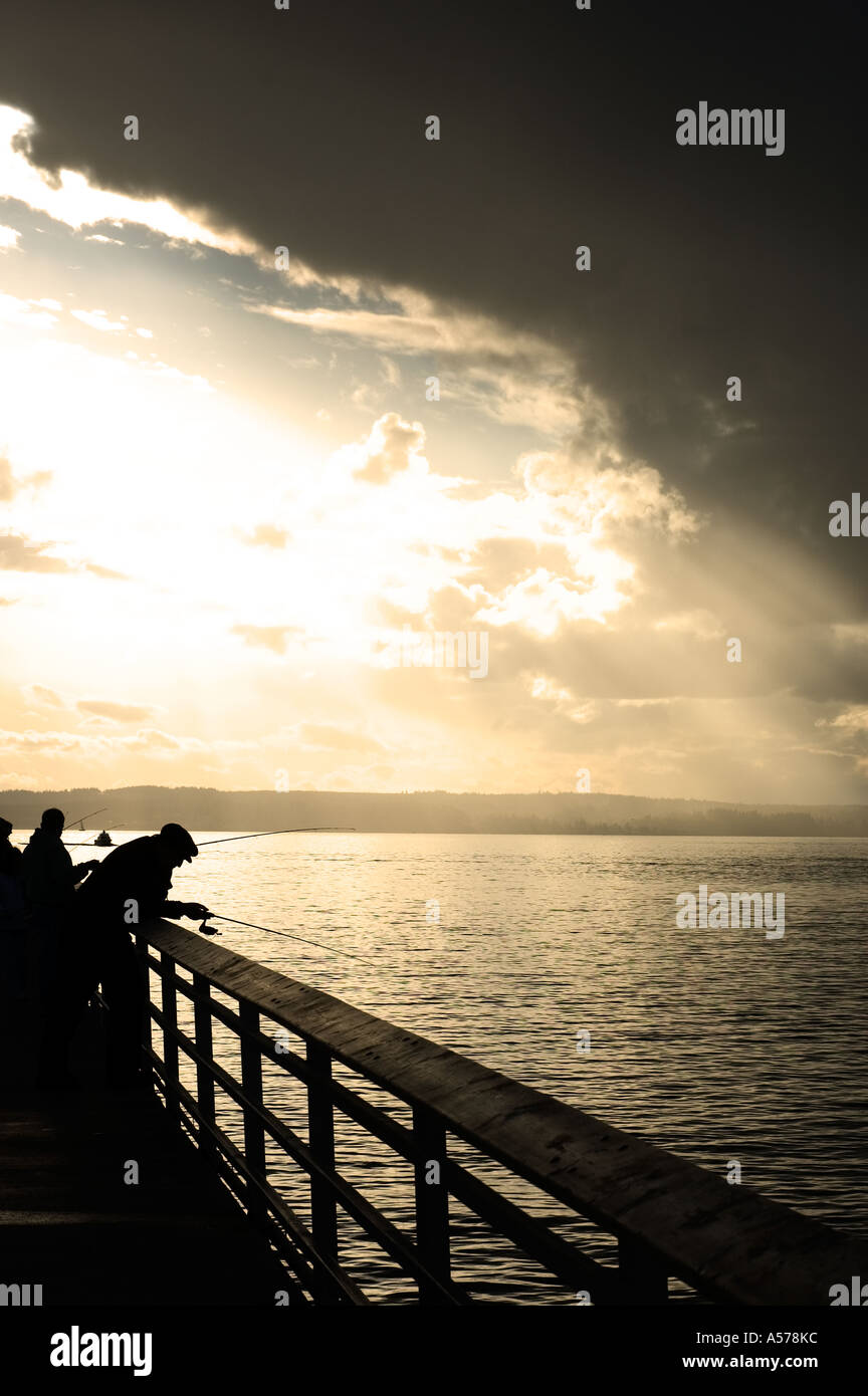 Edmonds pier hi-res stock photography and images - Alamy