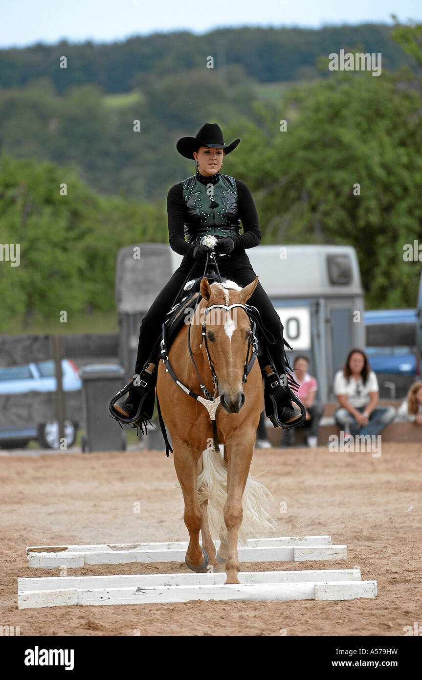 Woman riding american quarter horse hi-res stock photography and images ...