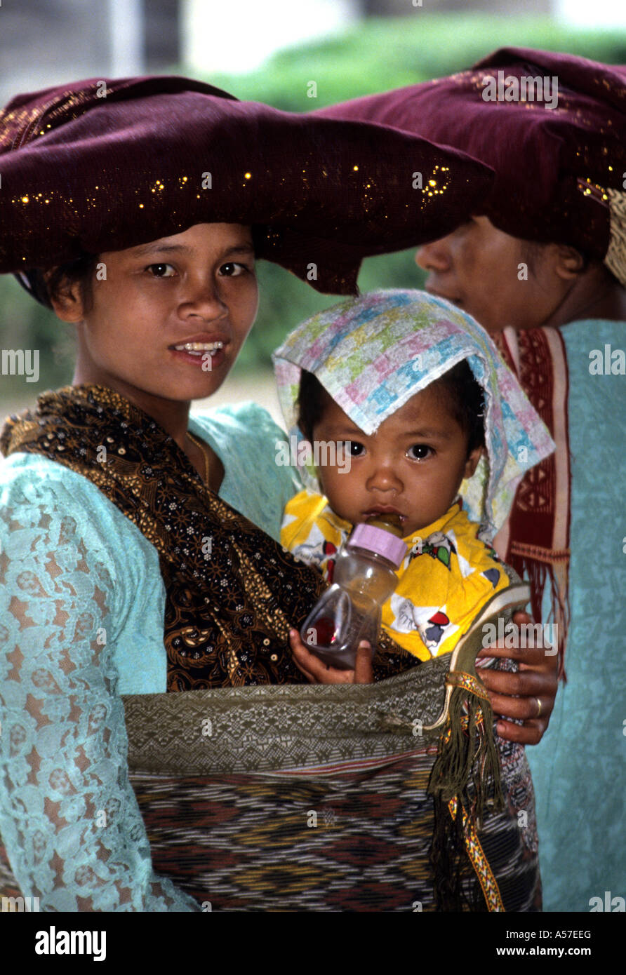 The batak largest indigenous groups indonesia hi-res stock photography ...