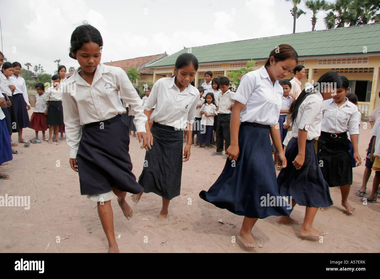 Painet je2188 girls dance cambodia ang chun primary school kampot ...