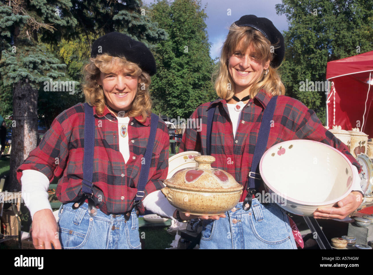 POTTERS AND SISTERS LESLIE FALCONER AND ANDY FALCONER-BROWN AT BAYFIELD ...